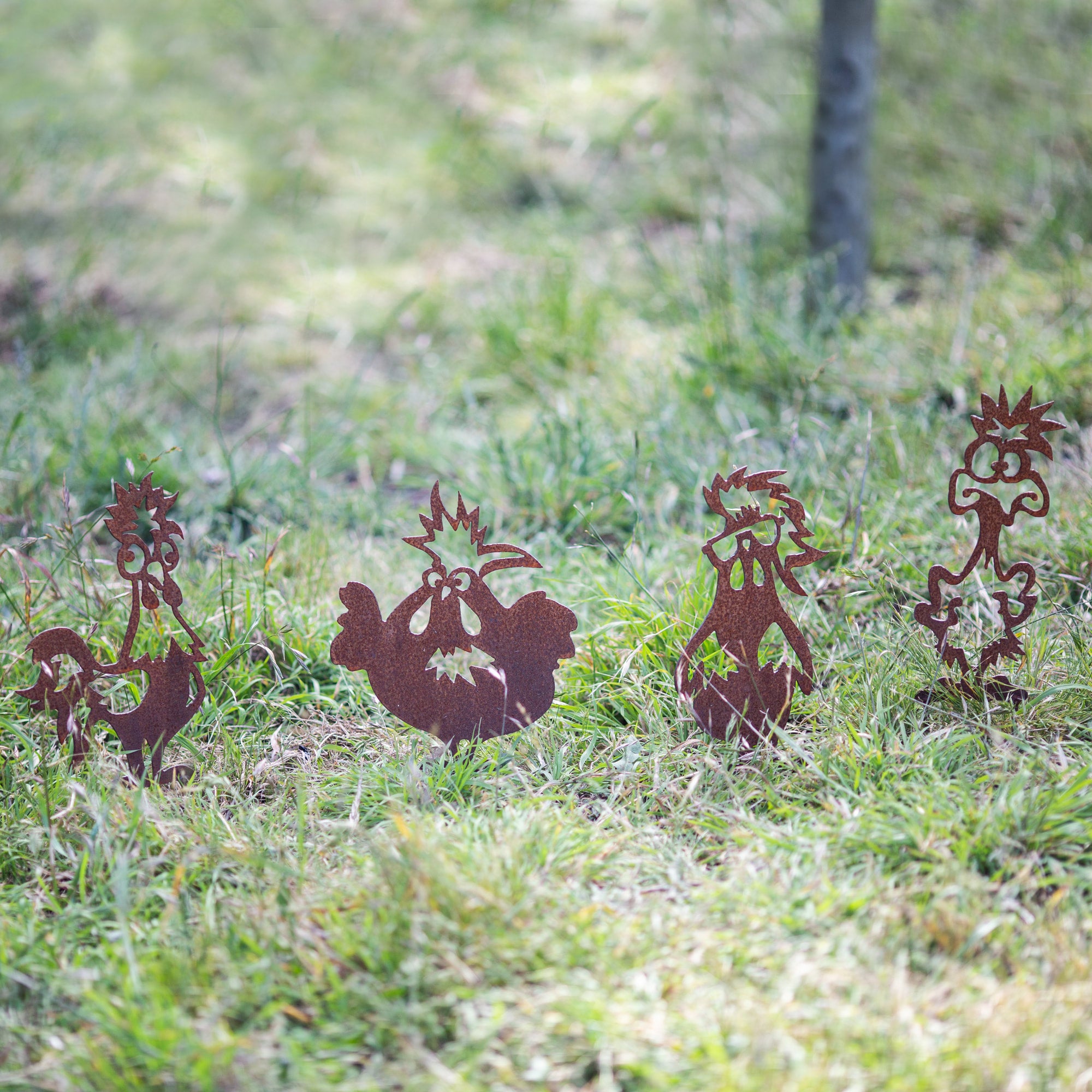 Funky Silly Chickens Rusty Metal Garden Art | Gravelly Beach Metalworks