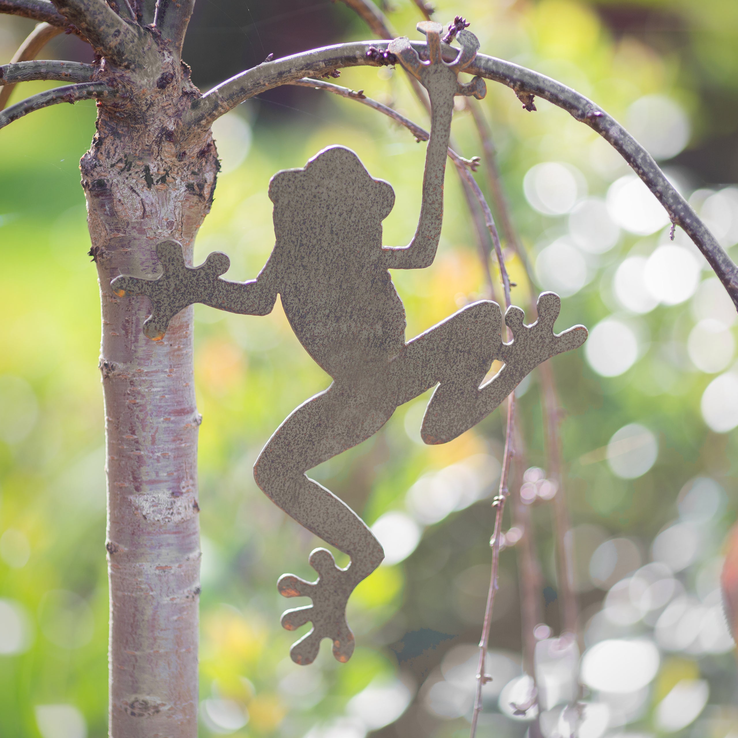 Hanging Frogs | Gravelly Beach Metalworks